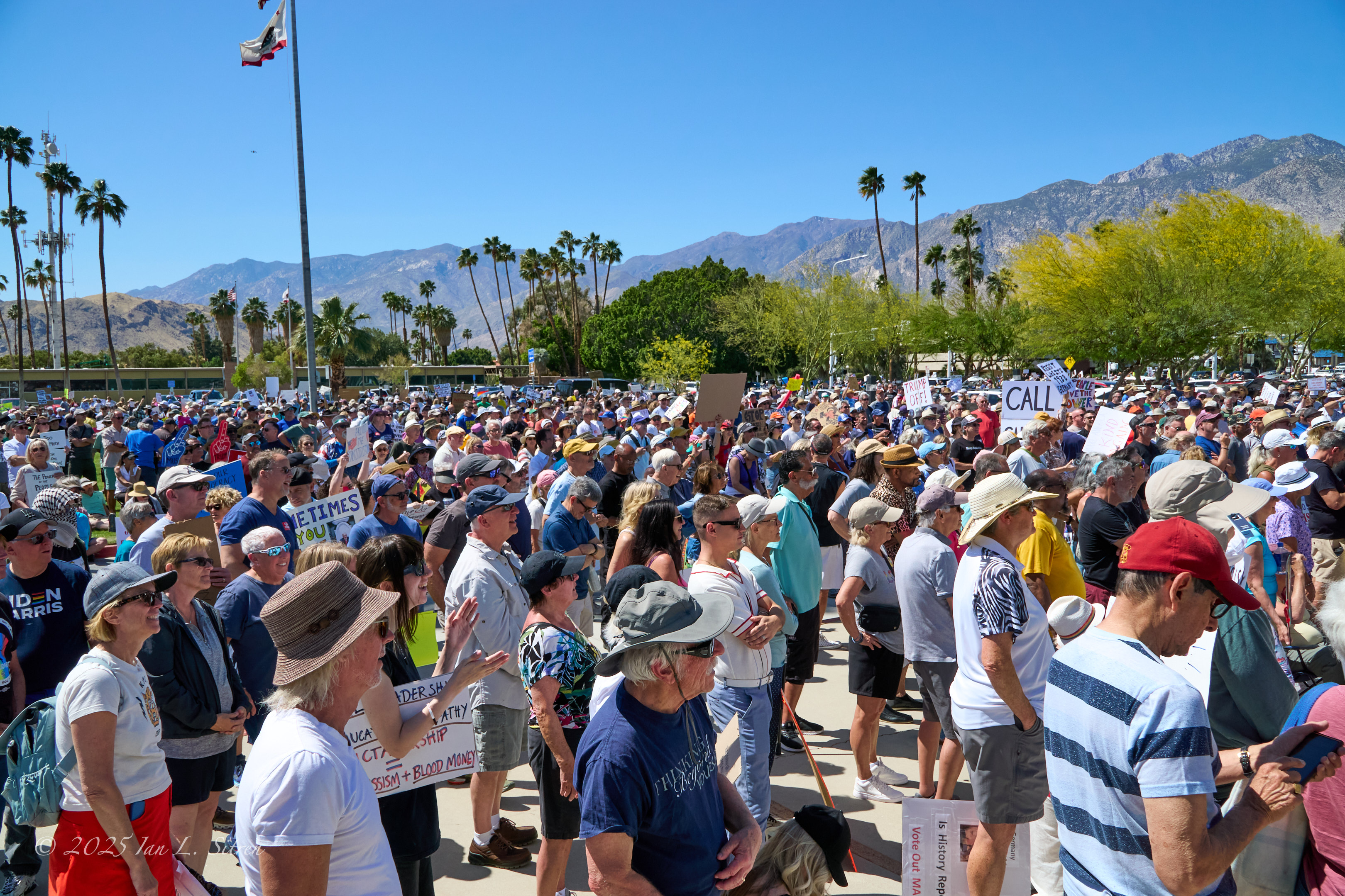 Photographing the April 5 Trump Protest for ZUMA | SecondFocus Blog